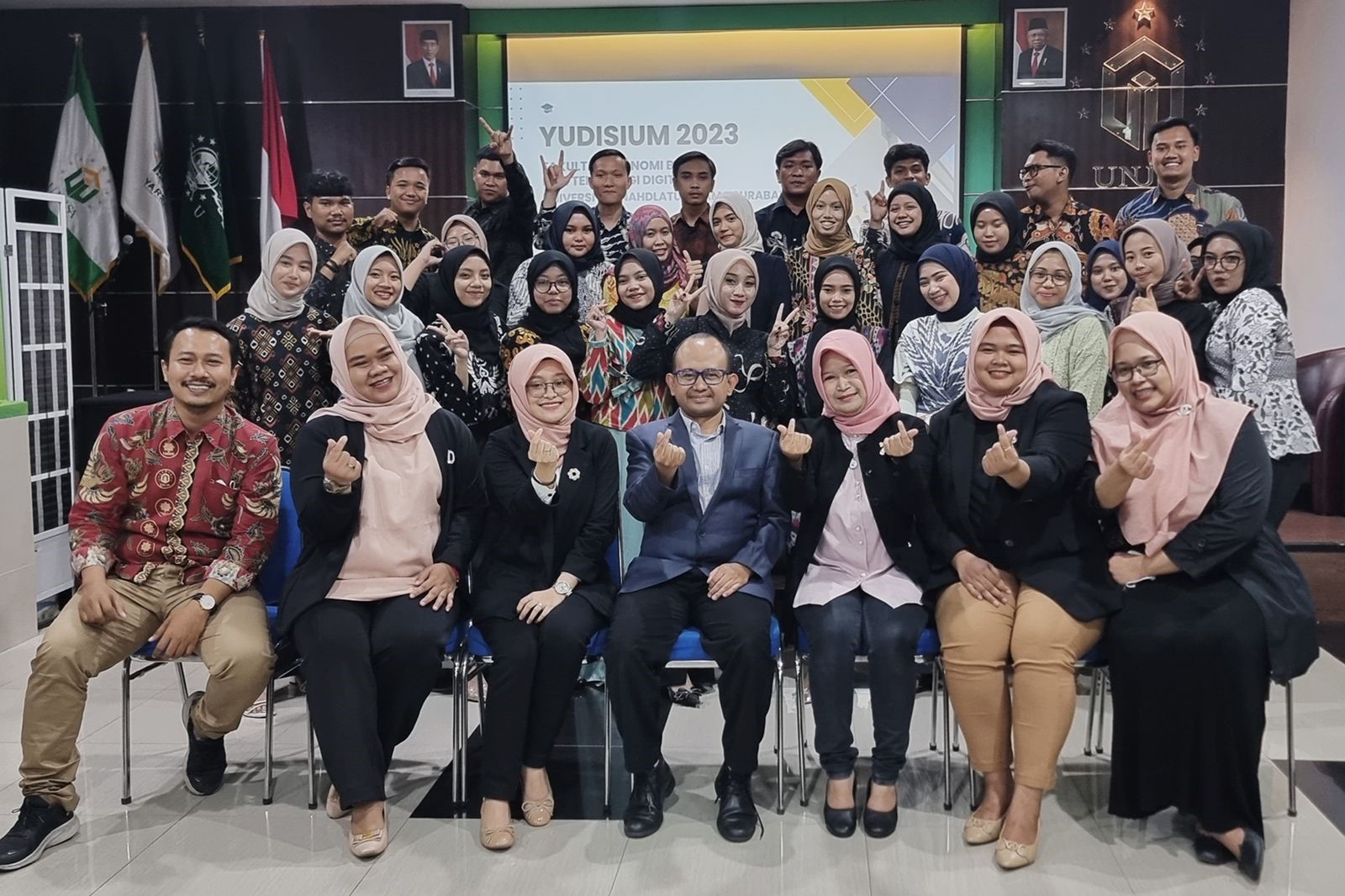 Semua Ikut Merayakan, Masterpiece of Yudisium FEBTD 2023 - Fakultas ...